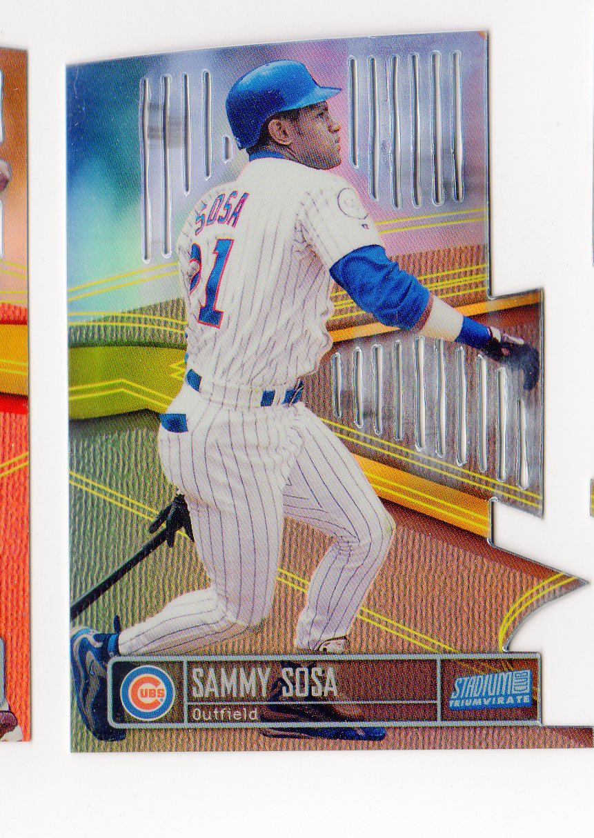 1999 Stadium Club Triumvirate Luminescent #T8A Sammy Sosa - NM-MT