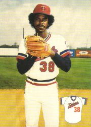 1983 Twins Team Issue #24 Ron Washington - Beckett News