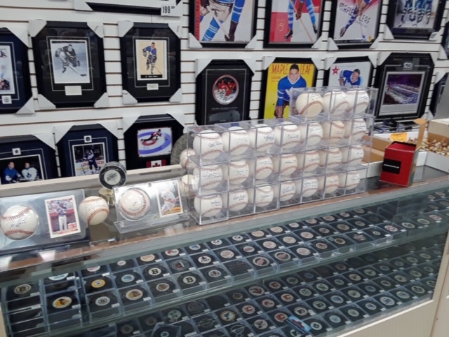 Canadian Local Card Shop of the Week: Doug Laurie Sports (Barrie, ON)