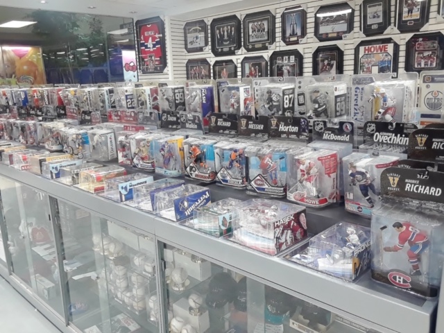 Canadian Local Card Shop of the Week: Doug Laurie Sports (Barrie, ON)
